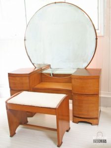 Vanity Makeovers ~ 16 Different Sets Redone - Prodigal Pieces