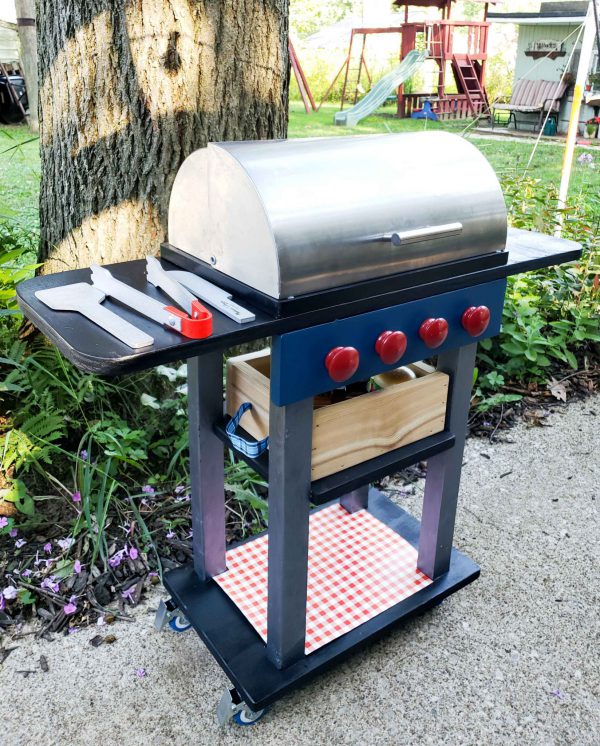 Pretend Play Grill from Upcycled Bread Box - Prodigal Pieces