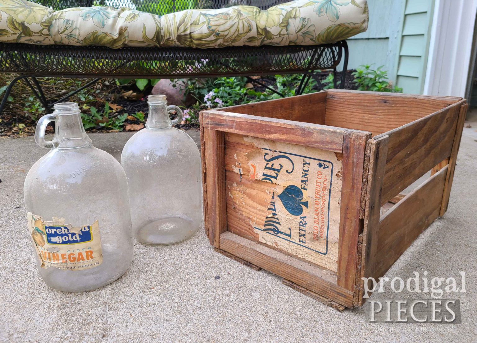 Flea Market Farmhouse Decor from Barn Finds - Prodigal Pieces