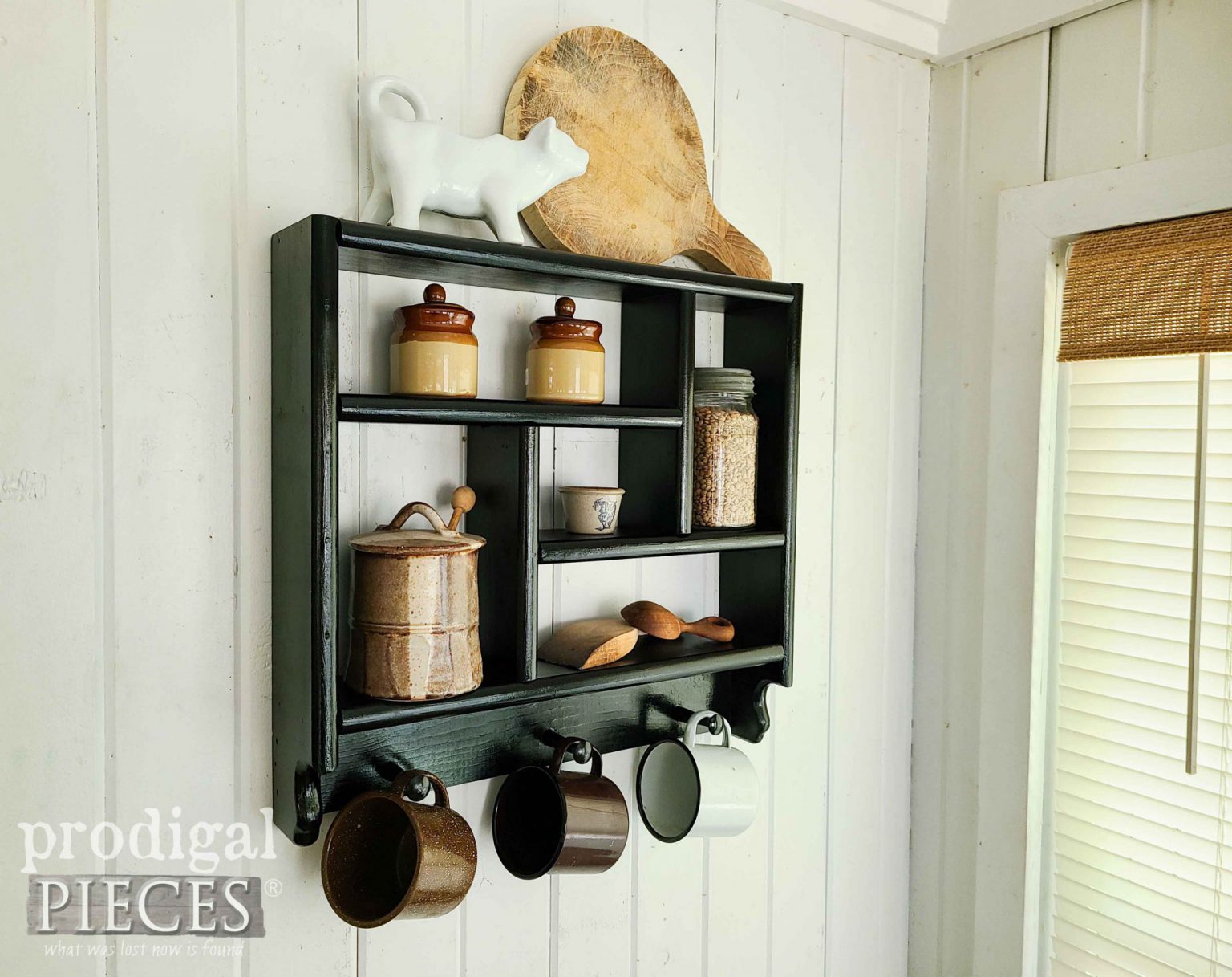 Vintage Country Shelf Makeover - Prodigal Pieces