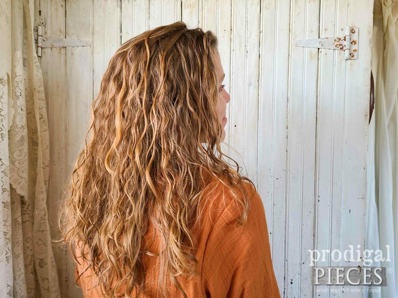DIY Layered Wavy Haircut - Prodigal Pieces