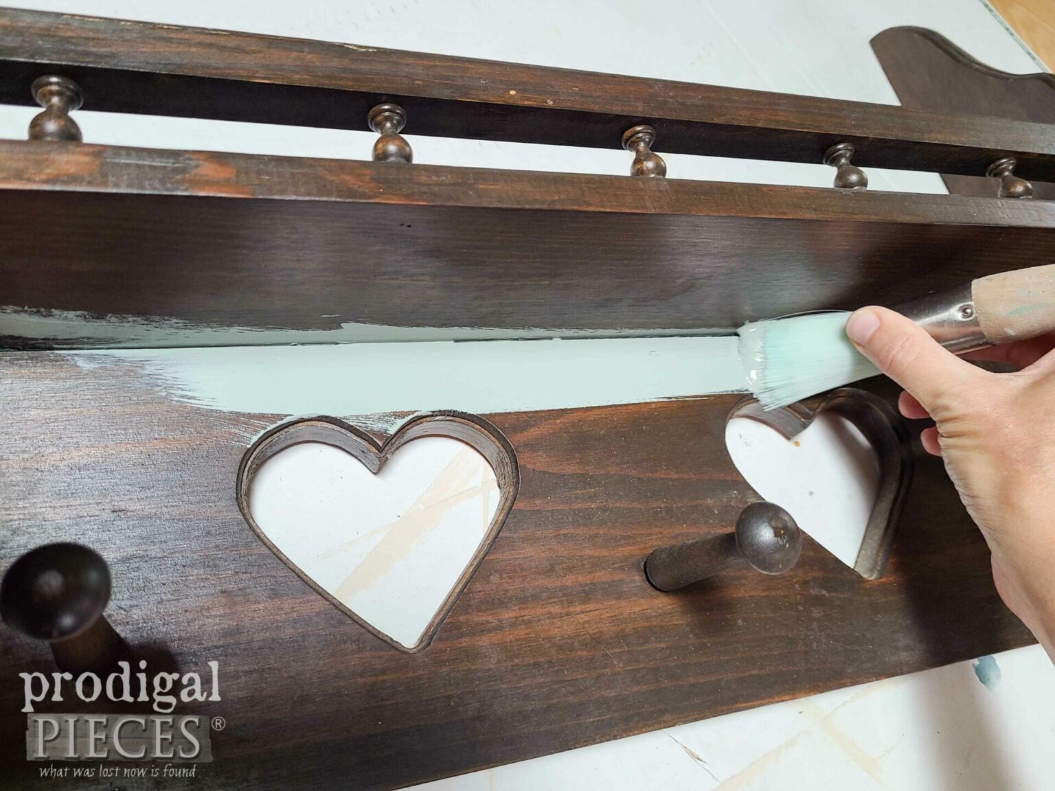 Heart Cut-Out Shelf Update - Prodigal Pieces